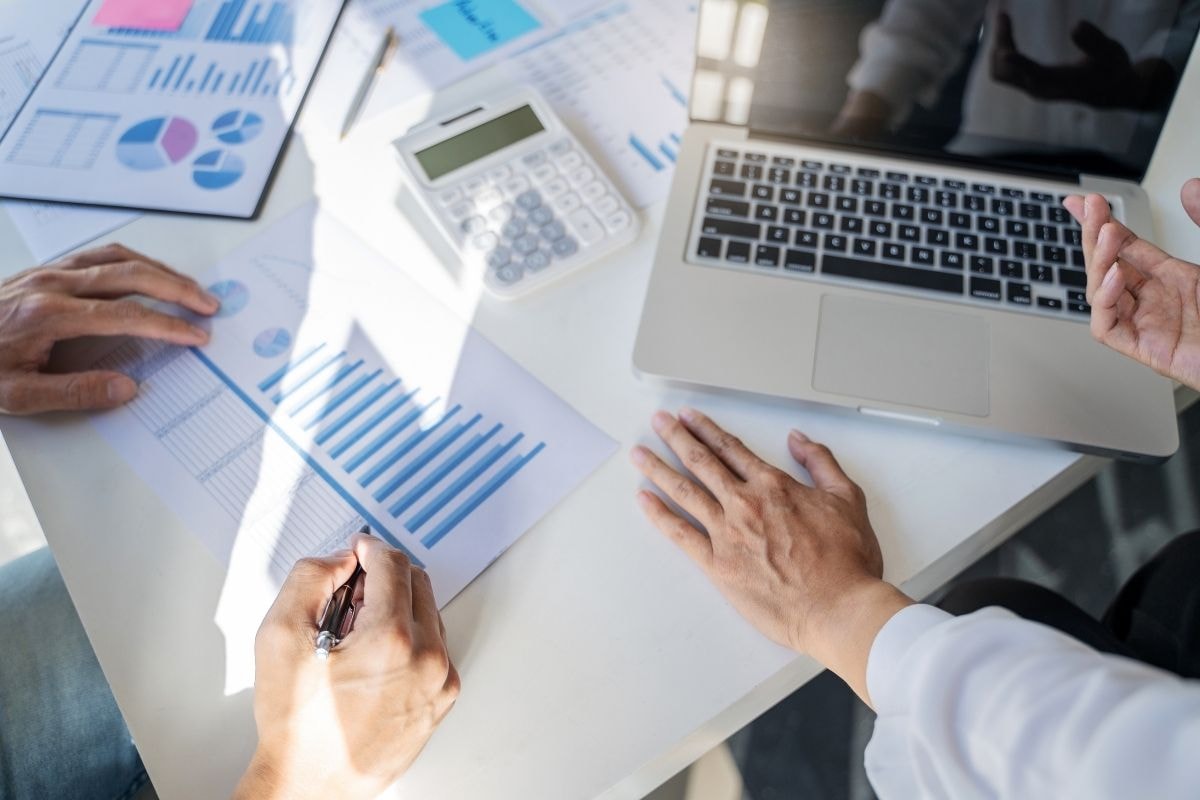 What is Consulting? A Complete Guide to Understanding Professional ...